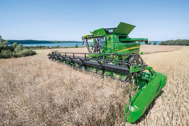 Combines - Tweaks take the tech forward - Crop Production Magazine
