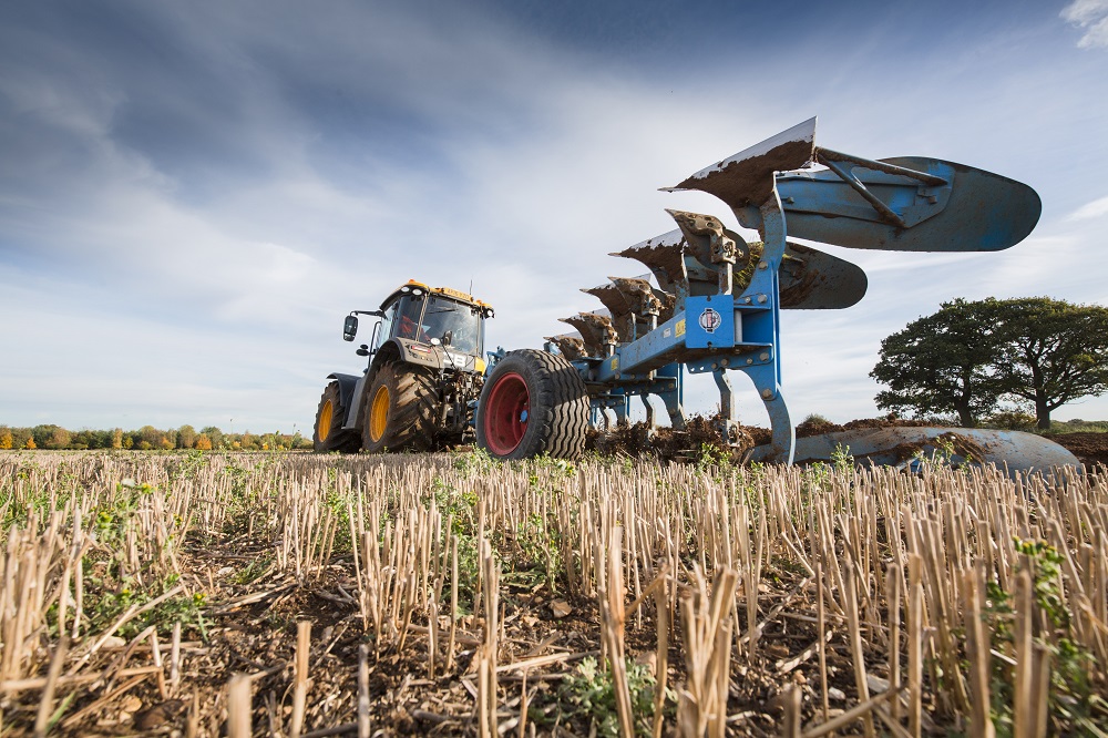 Tech Talk - Smart stubble strategies - Crop Production Magazine