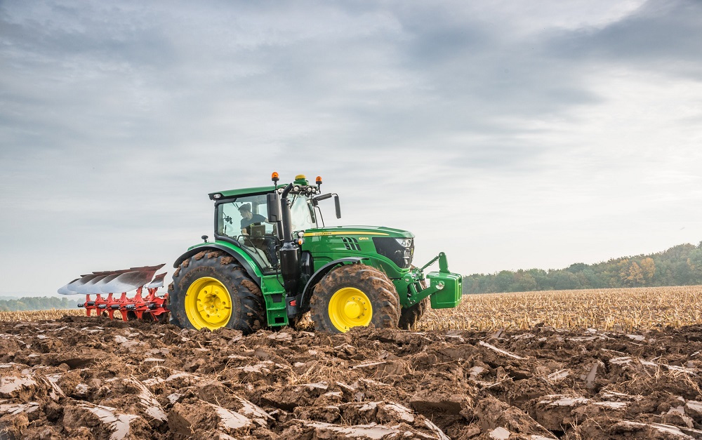Tractor transmission - Gear up for a powershift - Crop Production Magazine