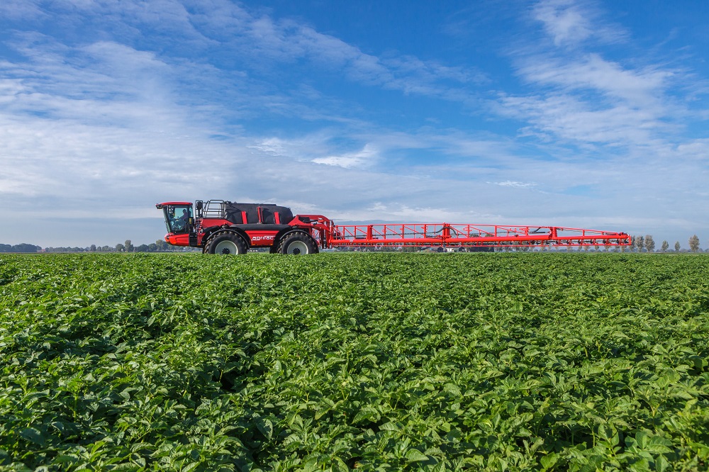 New sprayer set to optimise efficiencies - Crop Production Magazine