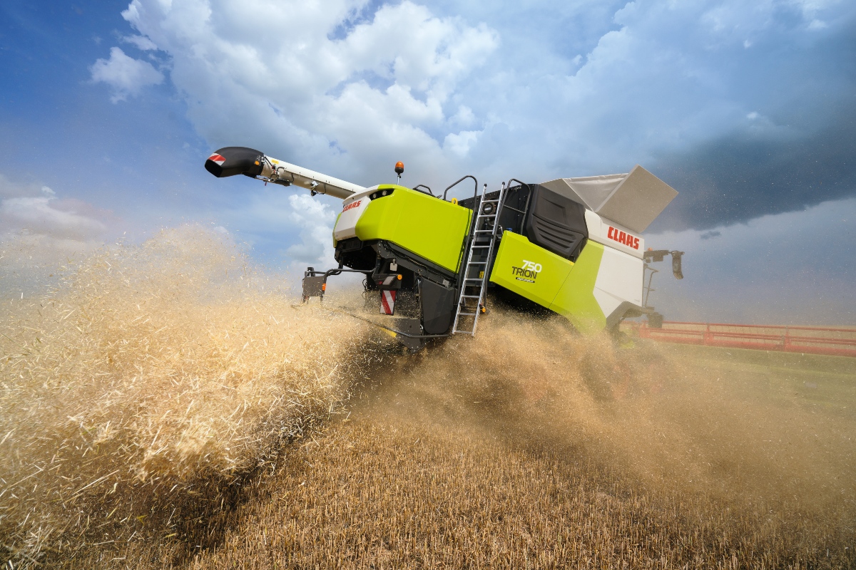 Combines - Power and performance - Crop Production Magazine
